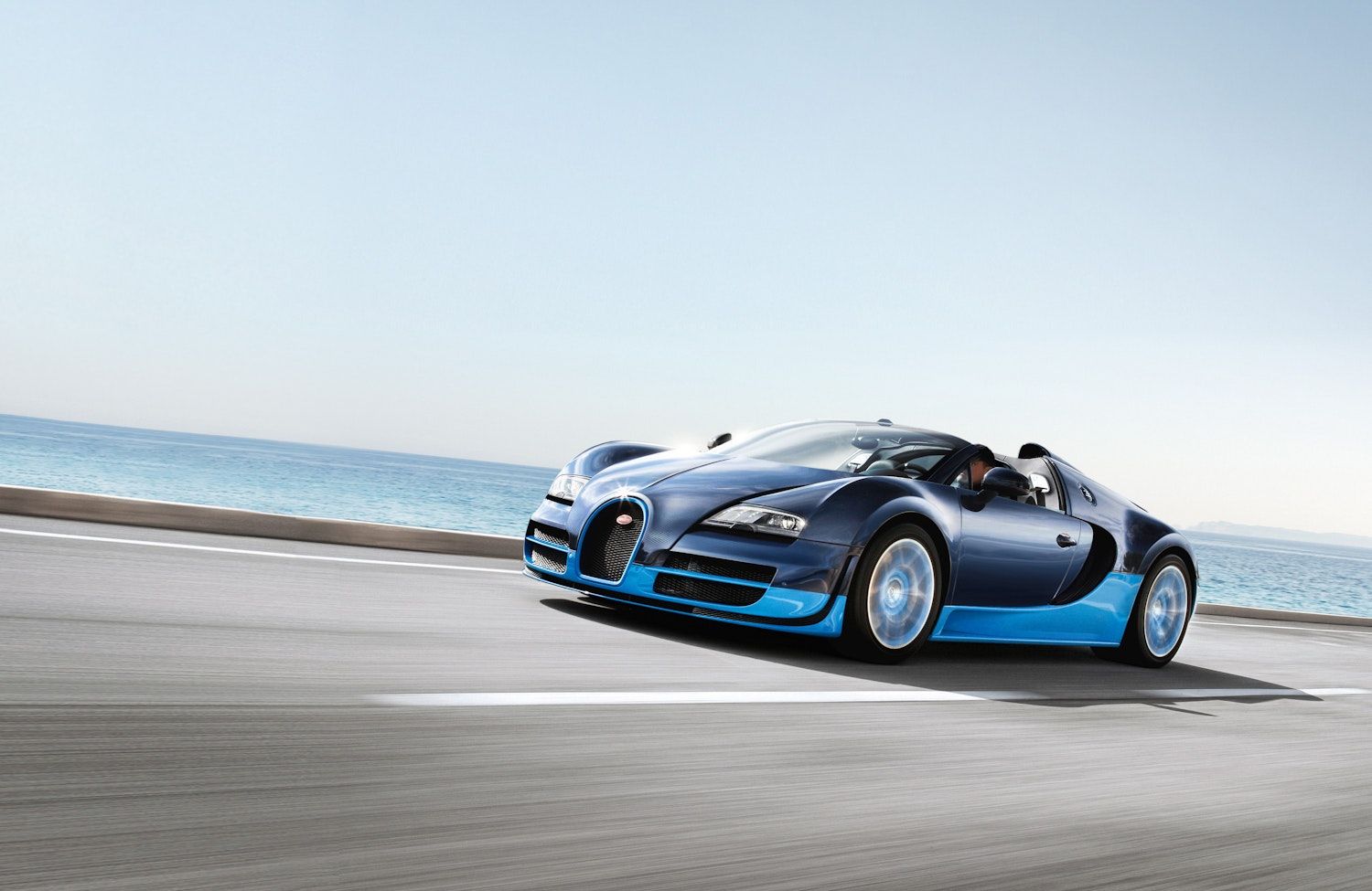 Compare the Bugatti Chiron and Bugatti Veyron | Expert Head-to-Head ...