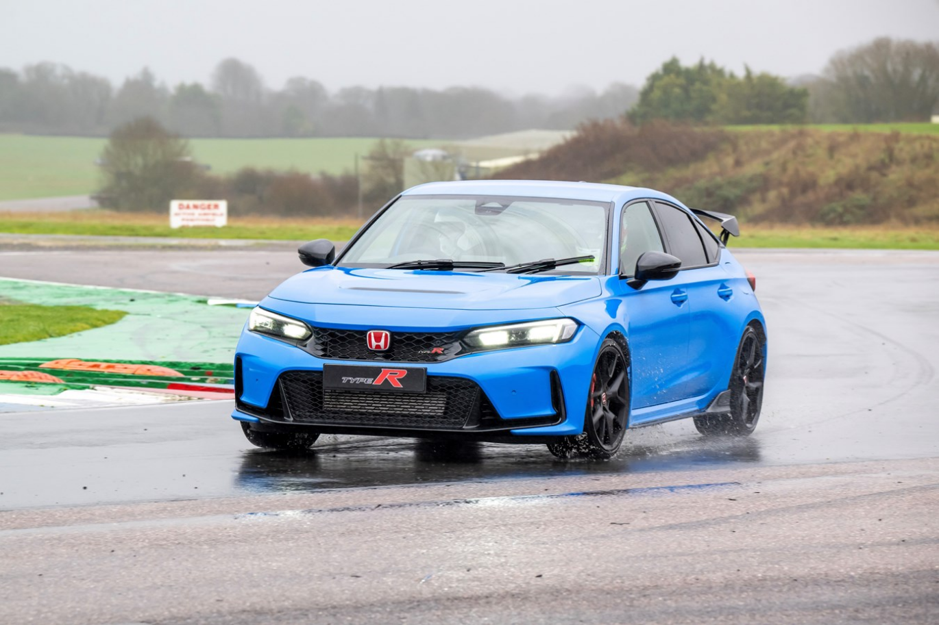 Compare the Volkswagen Golf, Honda Civic, and Ford Puma | Expert Head ...